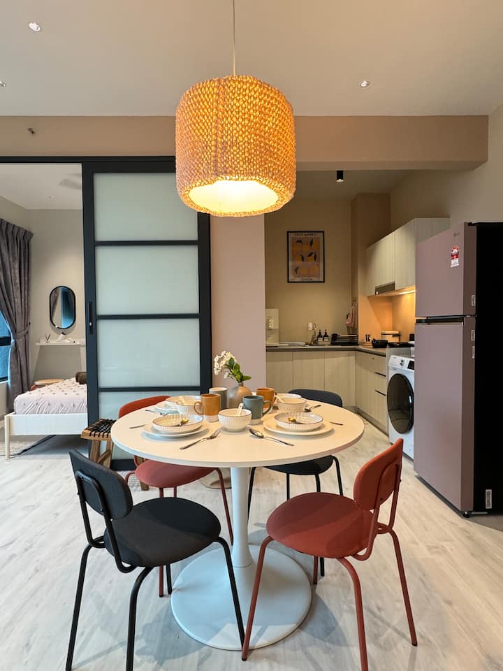 Jq L T2 | 2r1b | Level 30 | Sea & Mountain | 5 Pax - Kota Kinabalu