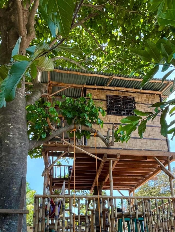 1bd Treehouse W/pool+optional Amakan Dorm - Polomolok