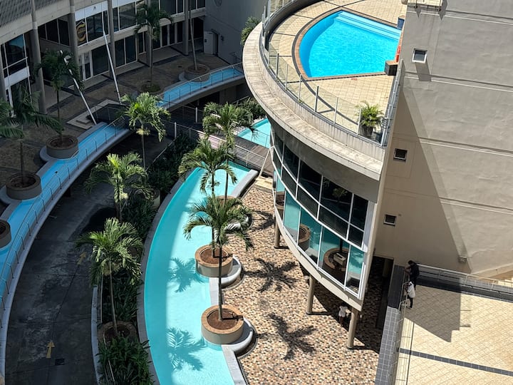 Luxury Waterfront Penthouse - Durban