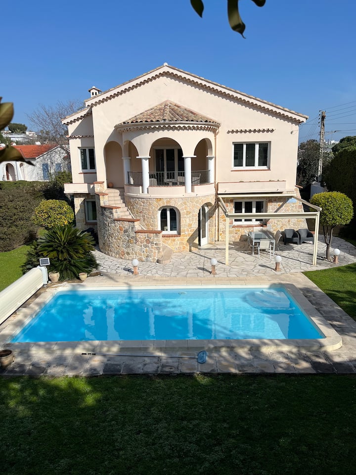 Bienvenue à Belle Provence - 昂蒂布