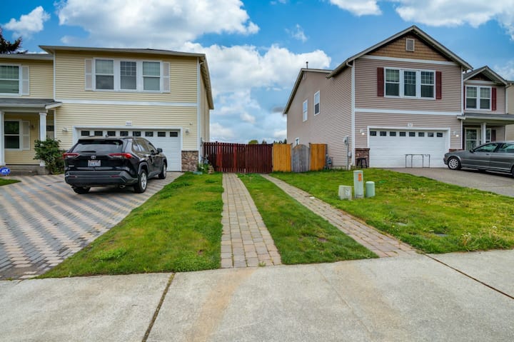 Rehoboth House (Entire) - Puyallup, WA