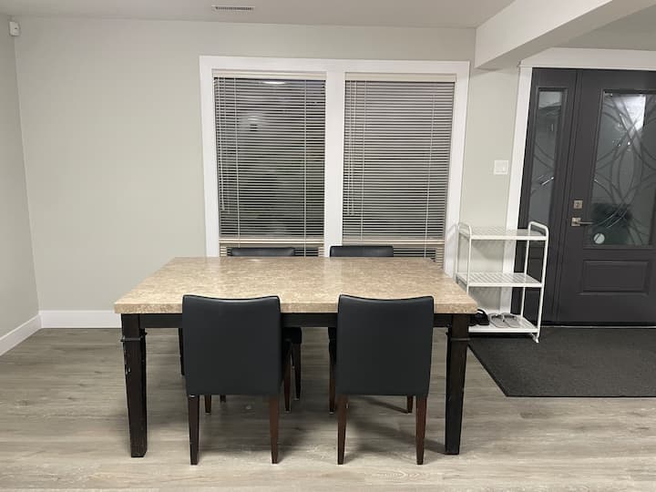 Charming Room On Promontory - Chilliwack
