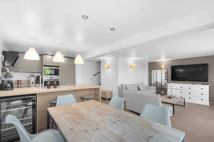 Charmante Maison Dans Une Résidence Avec Piscine - Mougins