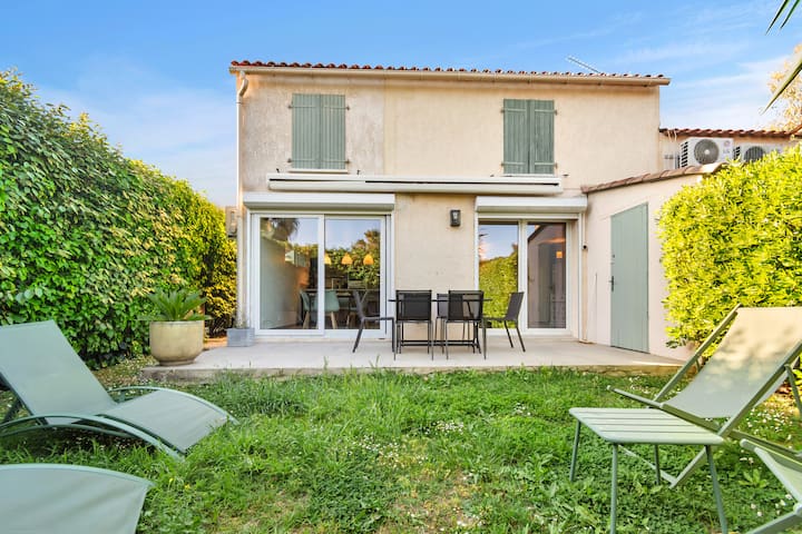 Charmante Maison Dans Une Résidence Avec Piscine - Mougins