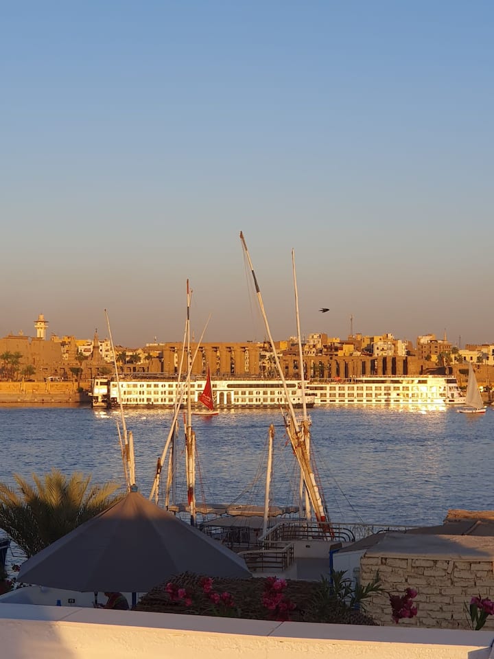 N5 Villa Omar El Sharif Appartement Avec Piscine - Luxor