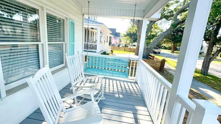 Charming 3 Bedroom In Historic Downtown Morehead - Morehead City, NC