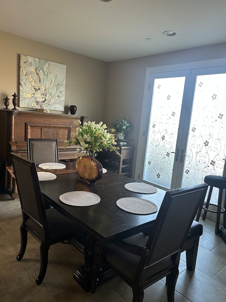 Xtra,clean,quietcozyqueen Bed/tv No Smokers Rm “B” - Stockton, CA