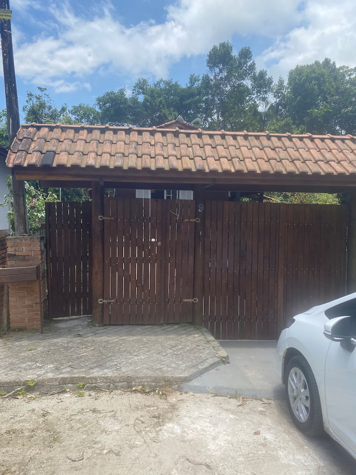Casa De Praia Aconchegante A 1,5 Km Da Praia. - Bertioga