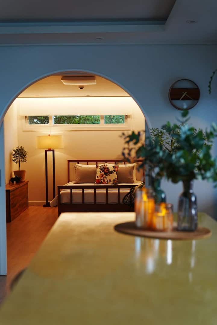 <어게인제주>타임특가/최대9인/제주서쪽/가족형대형숙소/온수풀/풀옵션/ - Jeju