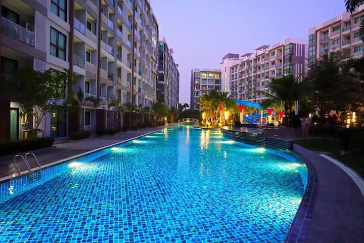 芭提雅超大泳池公寓 - Jomtien