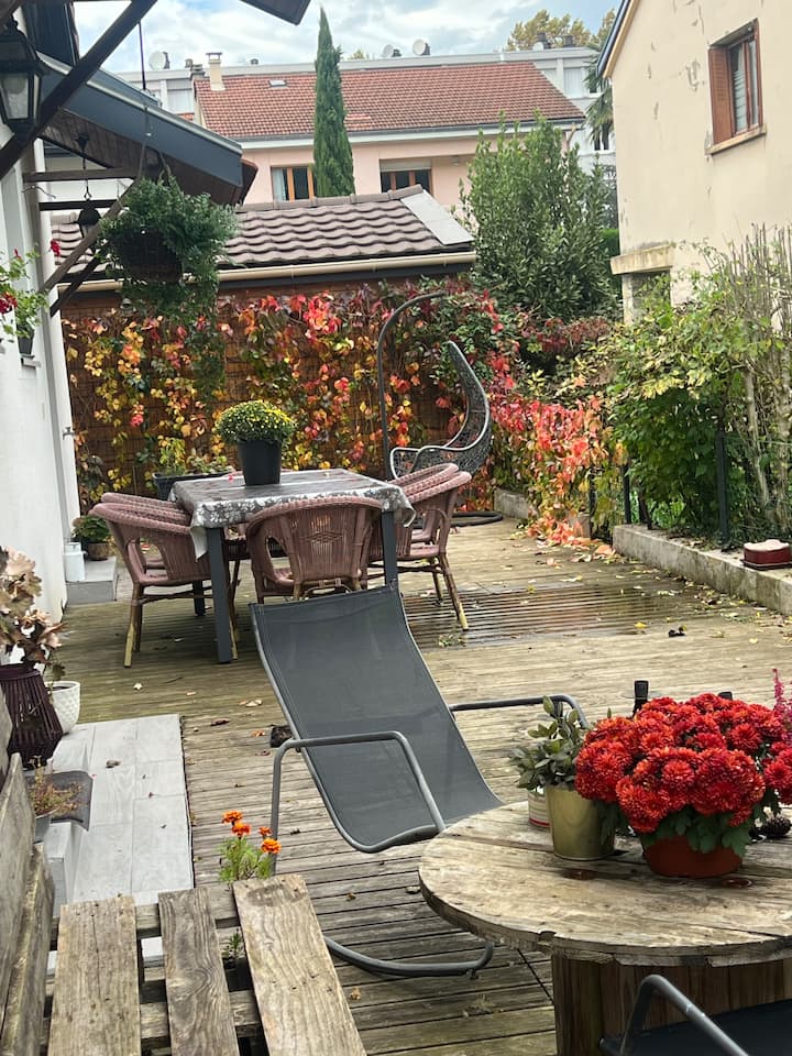 Appartement Avec  2 Chambres Spacieuses Et Jardin - Saint-Martin-d'Hères