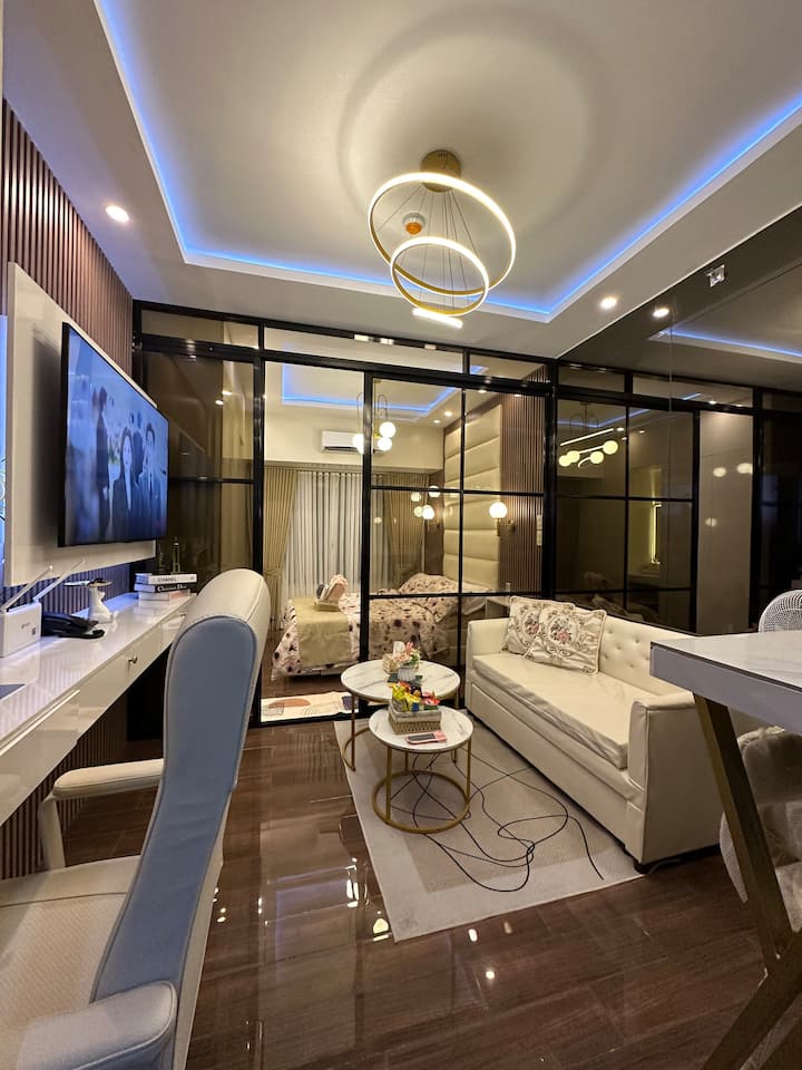 Chic Abode At Air Residences 400mbps Wifi + Ps5 - Manila