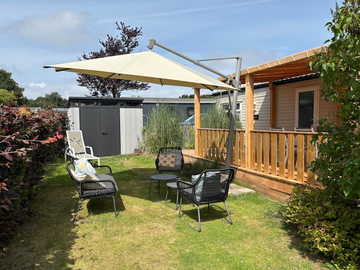 Sfeervol Verblijf Met Privétuin Vlakbij De Zee - Hellevoetsluis