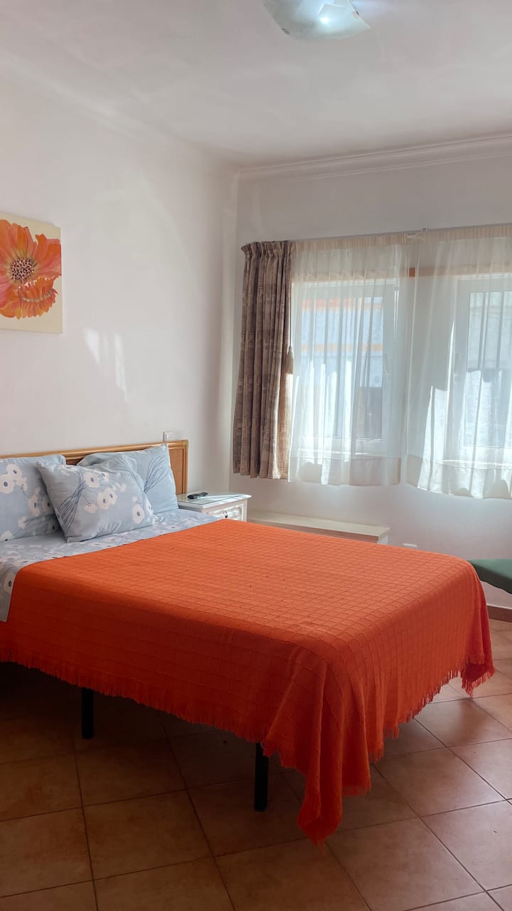 Quarto Privativo Com W.c (1) - Lagos