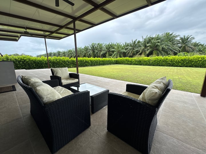 Spacious Beach House - Fully Equipped - Panama