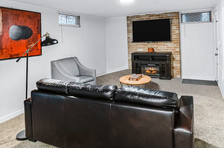 Private 2br Home W/ Parking + Laundry • 5 Guests - Spokane, WA