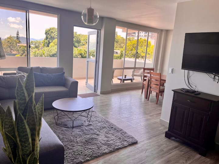 Av Masferrer Best Location In Col Escalon - San Salvador (El Salvador)