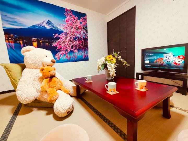 施設から新今宮駅動物園前駅新世界ドンキホーテ徒歩4分以内！関西空港から乗り換えなし！ - Osaka, Japan