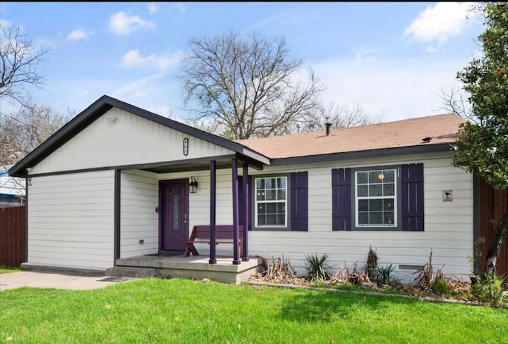 Entertainment District Rental - Arlington, TX