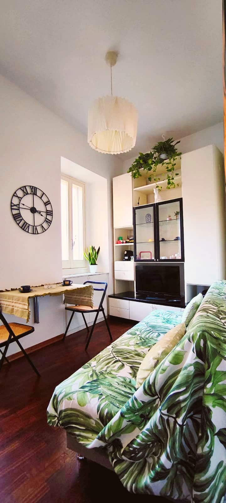 Un Rifugio Nel Cuore Di Roma: “Under The She Wolf” - Rome