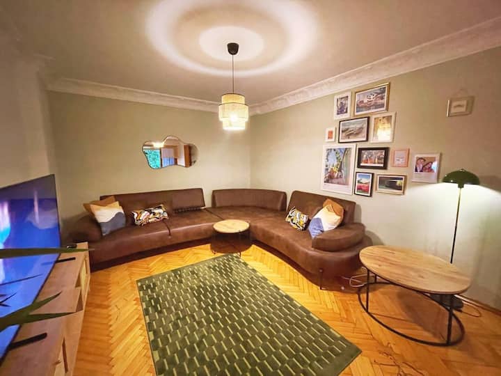 Unique Apartment In A Quiet St - Stambuł