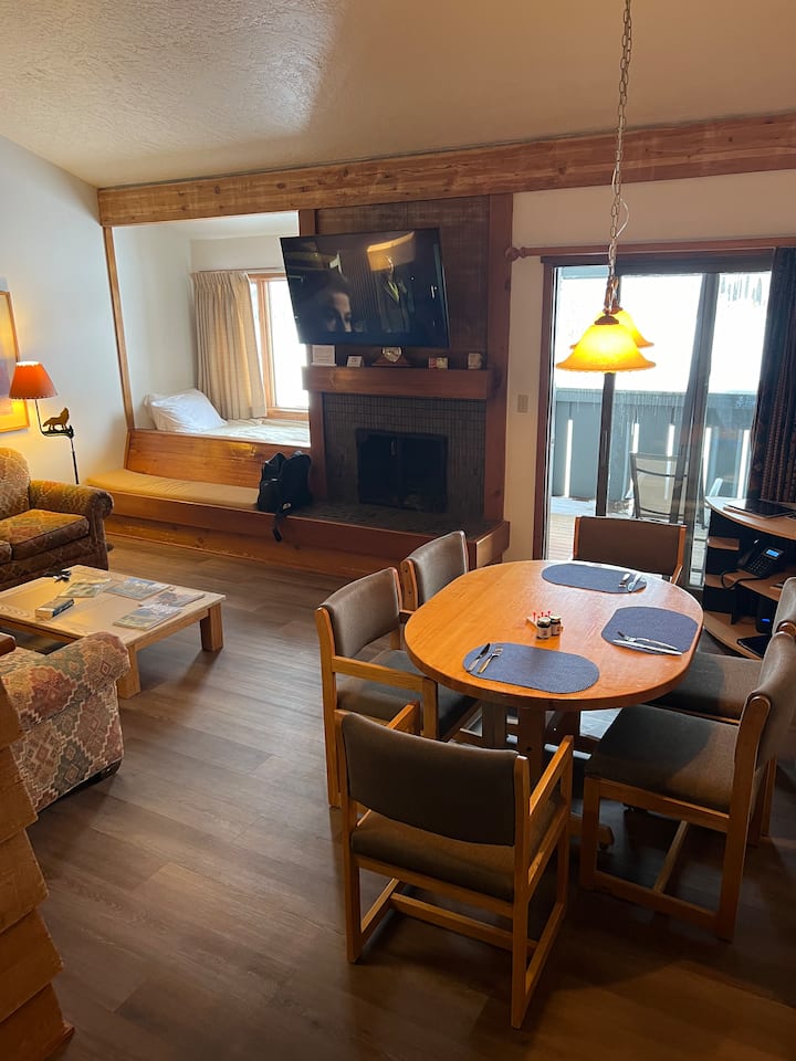 Jackson Hole Vacation Condominiums - Jackson, WY