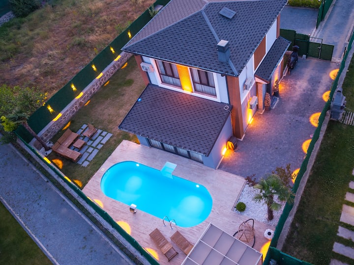 Villa Perla Sapanca , Müstakil Ve ıSıtmalı Havuzlu - Sapanca