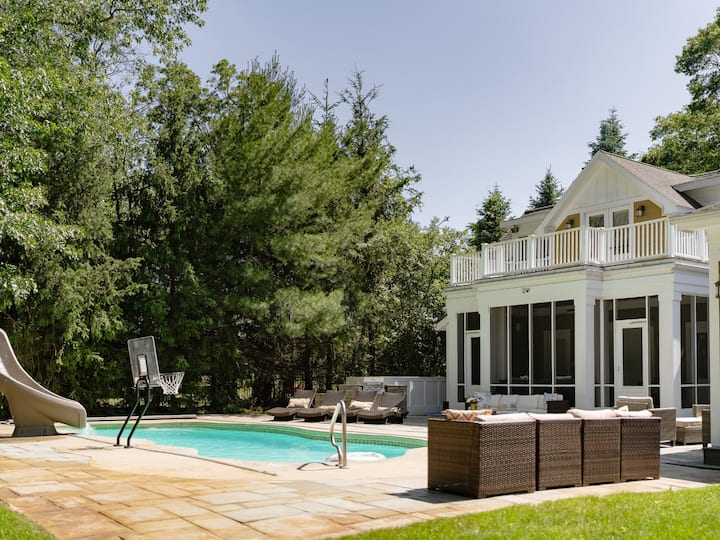 Heated Pool + Pool House | Walk To Beach & Park - New Buffalo, MI