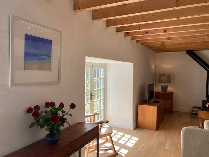 The Cider Barn
Nr St Keverne & Porthallow, Helston - Coverack
