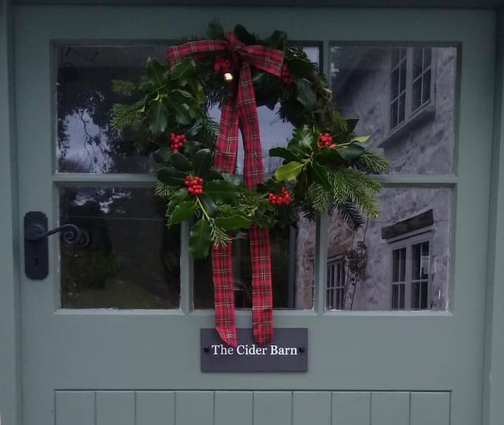 The Cider Barn
Nr St Keverne & Porthallow, Helston - Coverack