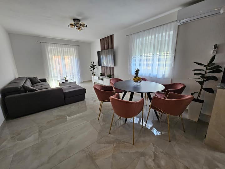 Three Bedroom Apartment - Sukošan
