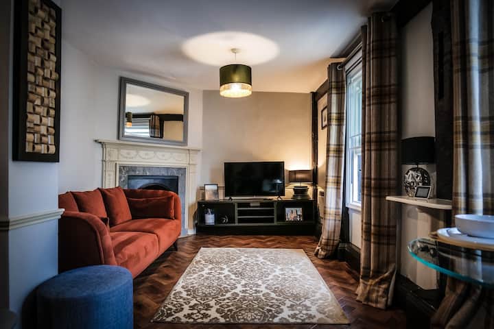 Central 14th Century Historic Flat, York. - Yorkshire