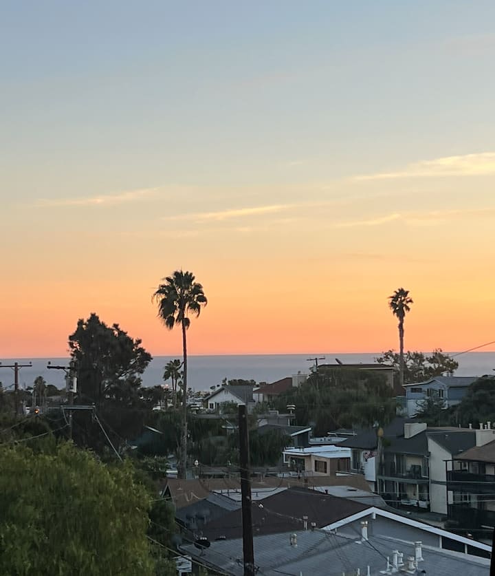 La Casa Azul Beach House - Laguna Niguel, CA
