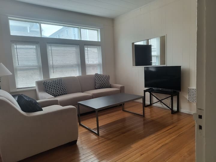 Whole, Spacious, Home 3br-$5k/month No Fees - Fairfield, CT