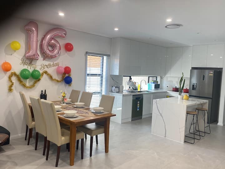 Semi Duplex In The Heart Canley Heights - Sydney - Fairfield