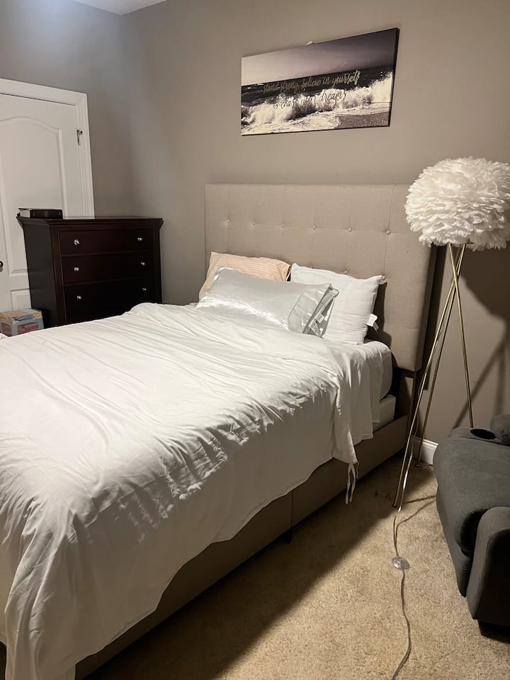 Cozy Coastal Room! - Rincon, GA