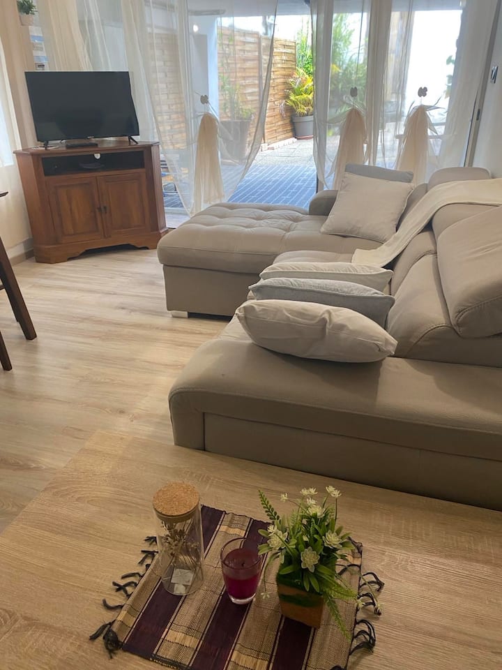 Appartement T2 Calme Et Sécurisé - La Réunion