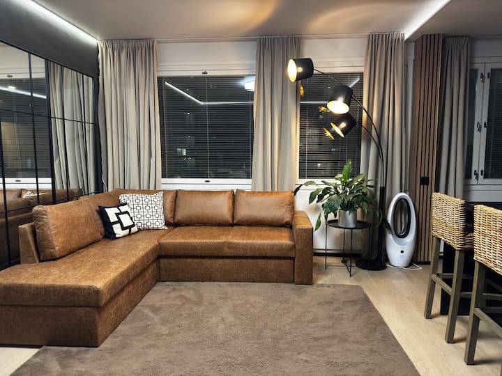 Lux Eight, Modern 2-bedroom Apartment - Turku