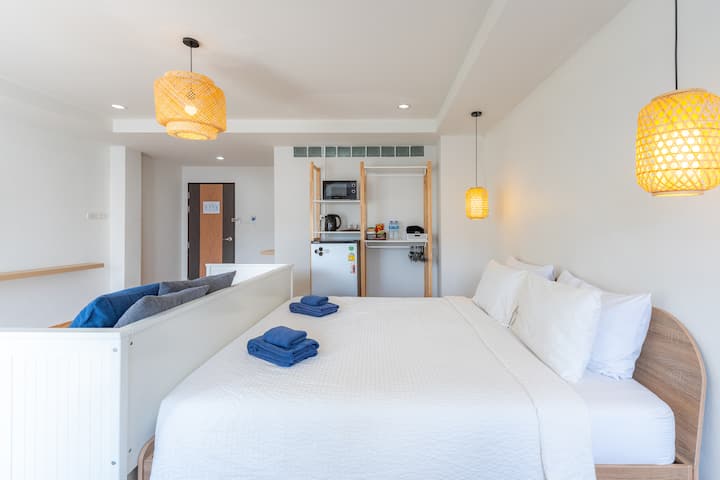 Newly 2br Near Lee Garden, 5 Mins Walk Only - Hat Yai