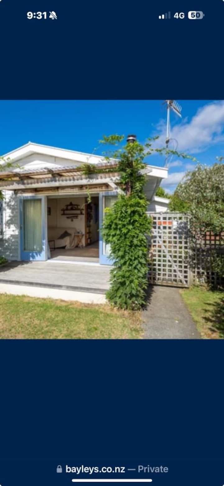 The Bach On Motueka’s Waterfront - Motueka