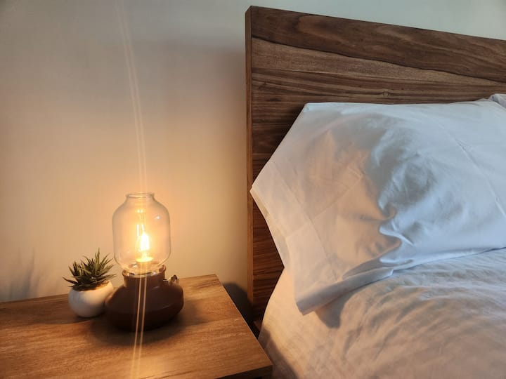 Lakehouse Getaway: Private Room W/ensuite Bathroom - Lakeshore