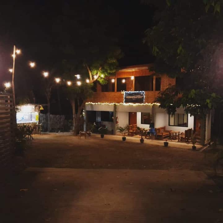 Horizon Inn 
Exclusive Stay 
3 Rooms - Badian