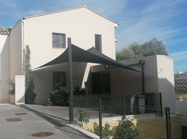 Villa Contemporaine Avec Jacuzzi - La Londe-les-Maures