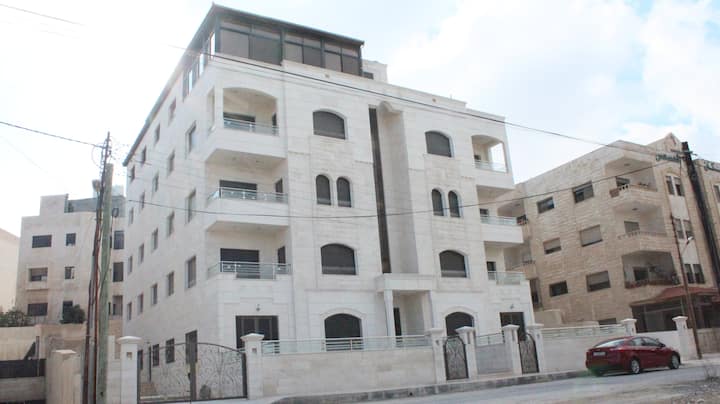 5- Newly Fully Furnished 3 Bdr Apt Near Shopping - Jordan