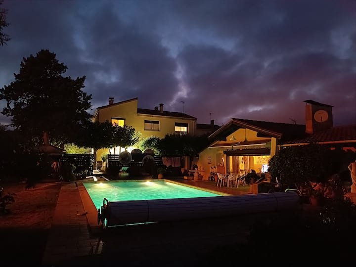 Casa Carmina Chaleureuse  Maison D'artiste Peintre - Frankreich