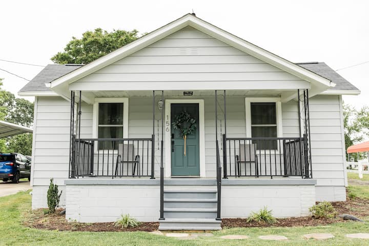 2b/1bath Cottage - 2 Mi To Casino - ダンビル, VA