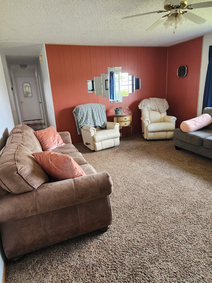 Cozy, Shared Home, Near The Redwood Coast. - Arcata, CA