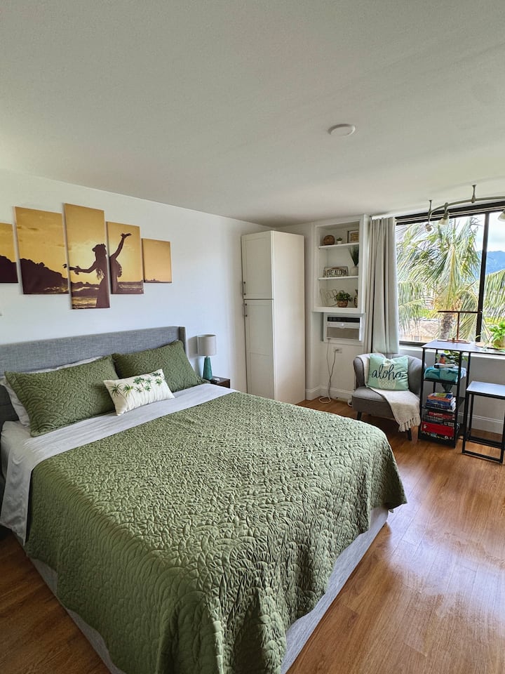 Cozy Waikiki Studio | Walkable | Onsite Amenities - Honolulu