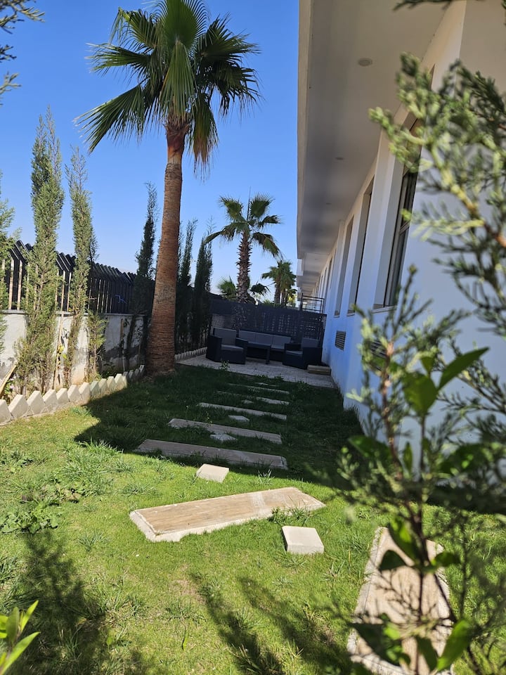Appartement Très Spacieux Avec Piscine & Jardin - Agadir