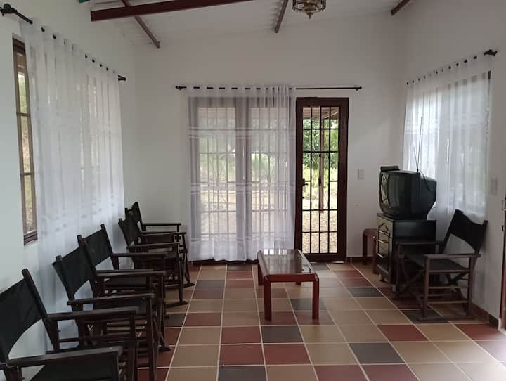 Casa Campestre Con Piscina Privada – La Mesa Cun - La Mesa